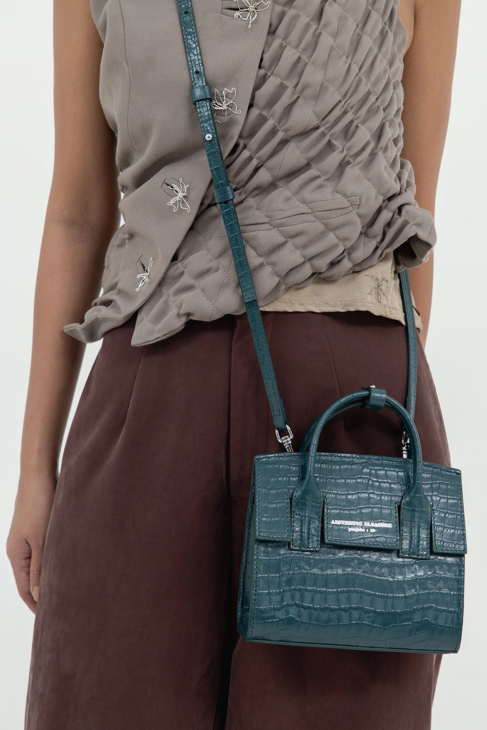 MICRO ISOLATION CROC – iamarchives